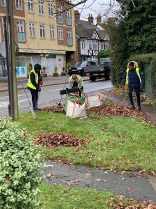 Stony Dean School Lend A Helping Hand - Amersham Town Council