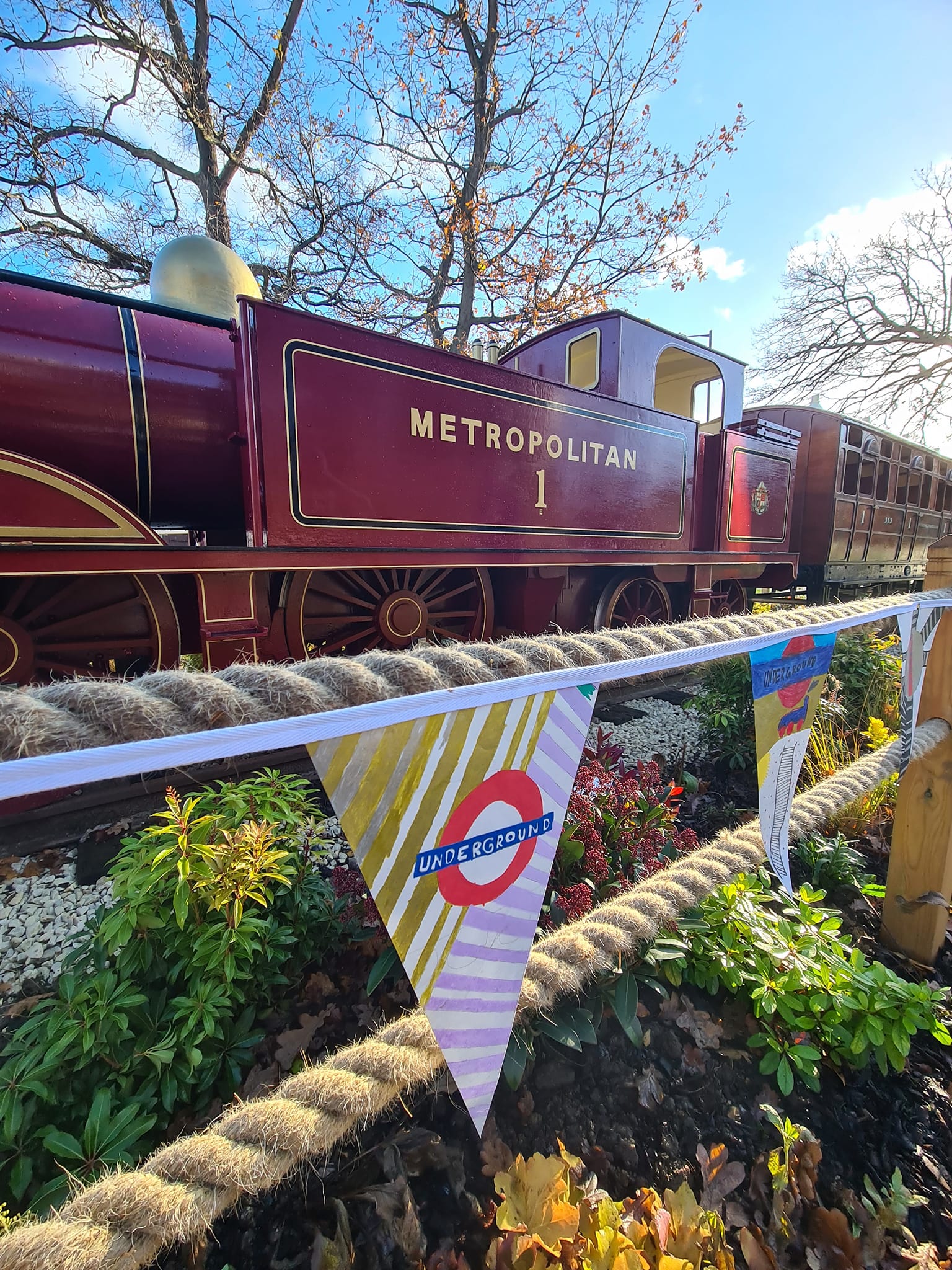 MET1 Steam Train Display Officially Opened - Amersham Town Council